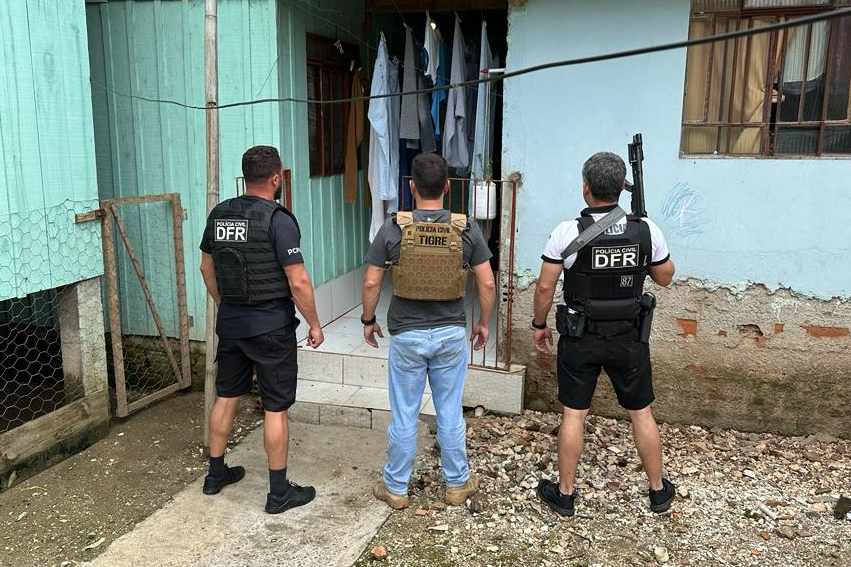 Homem que manteve ex e enteada em cárcere privado é preso