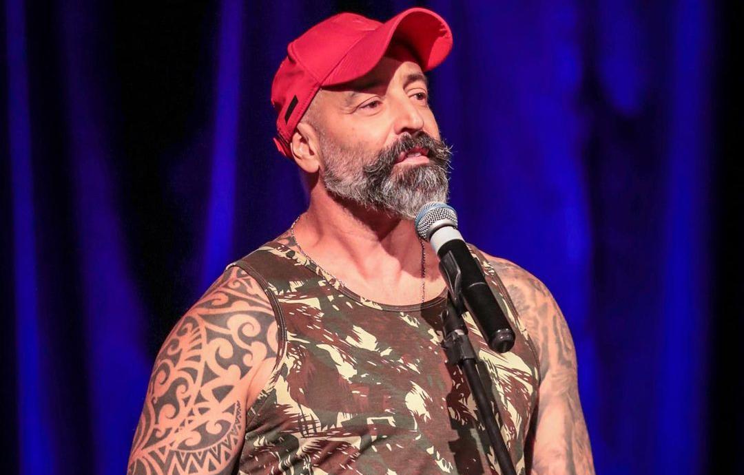 Comediante Cris Pereira faz apresentação em setembro, em Curitiba