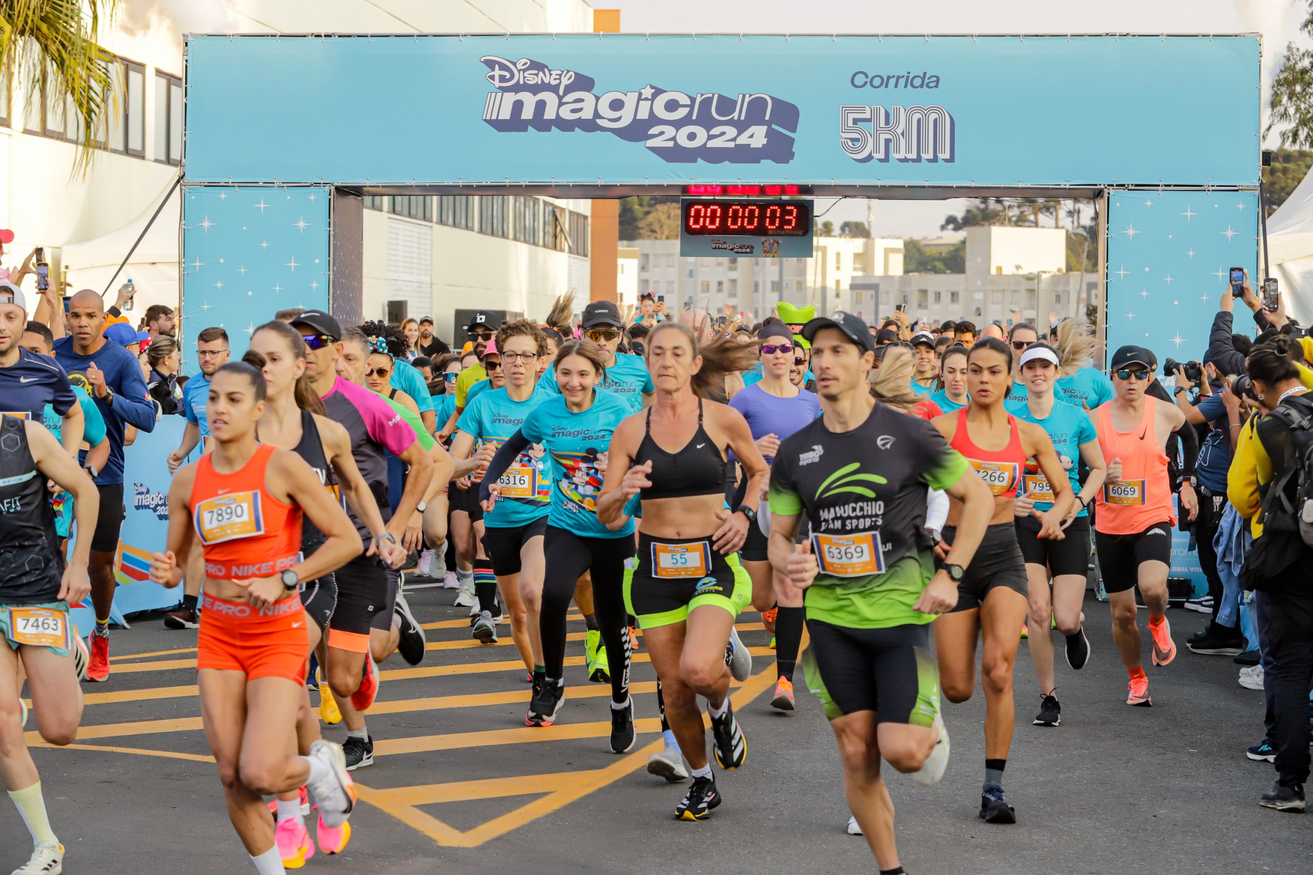 Disney Magic Run reúne seis mil participantes em Curitiba