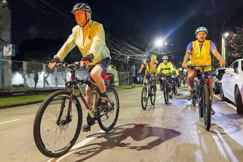 Pedala Curitiba Noturno divulga programação de 2025