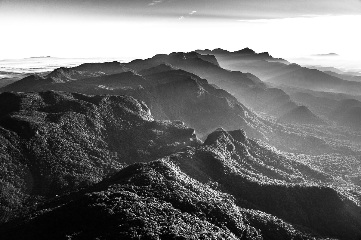 Ópera de Arame recebe exposição fotográfica “Entre Montes e Vales”